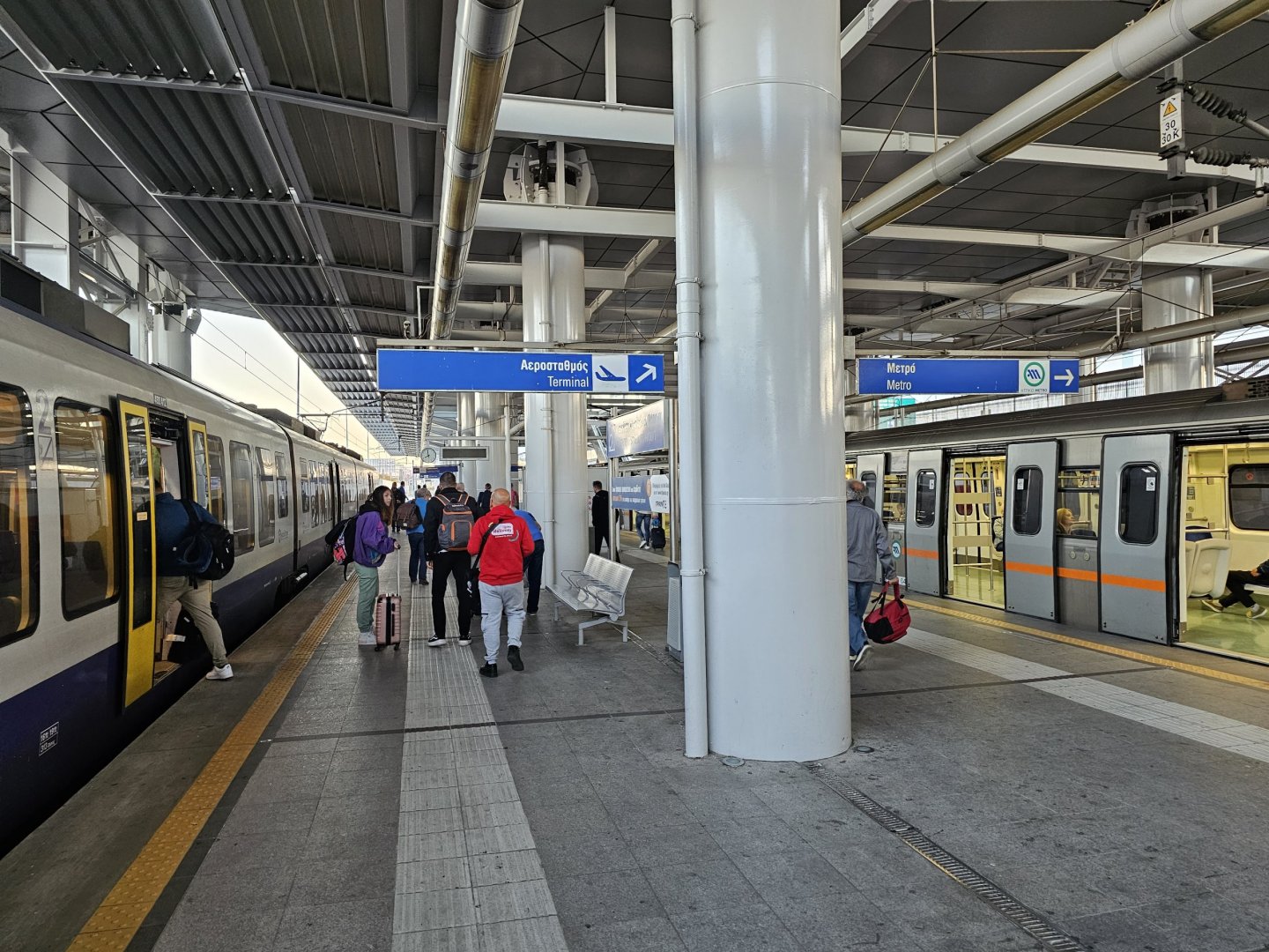 Μετακίνηση από το αεροδρόμιο Αθήνα (ATH) προς το κέντρο της πόλης
